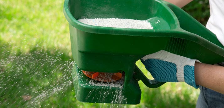 Slow Release Fertilizer vs. Fast Release Fertilizer